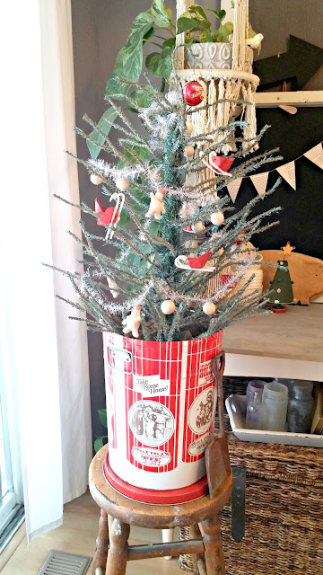 Christmas Decorating - A Deconstructed Christmas Tree - Little Vintage ...