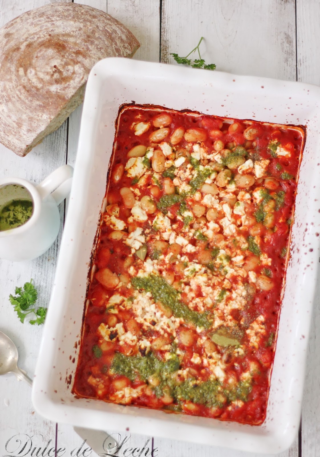 Dulce de Leche: Maslová fazula s rajčinami,Fetou a bazalkovým olejom