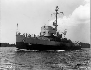 el petate del marinero: USS Admirable (AM-136) maqueta de papel