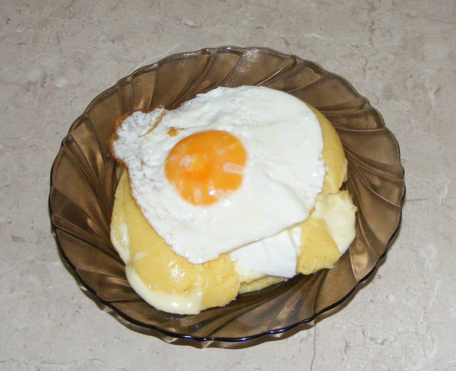 Mamaliga cu cas de oaie | Preparatedevis.ro