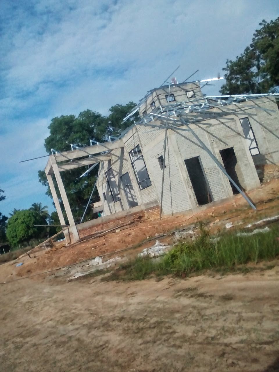 Renovation dan Ubahsuai Rumah Kekuda Besi Rangka Atap (LIGHT WEIGHT ...