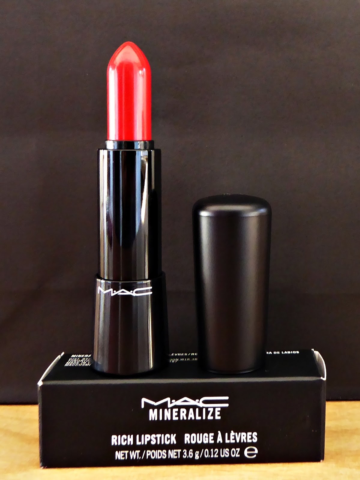 Envuelta en crema: Labial mineral Everyday diva de MAC