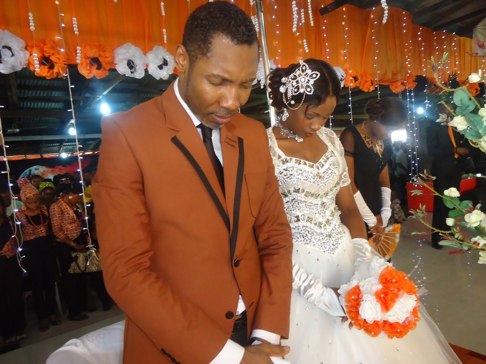 Dr. Sign Fireman Answers Crucial Question!: POPULAR PASTOR DR FIREMAN ...