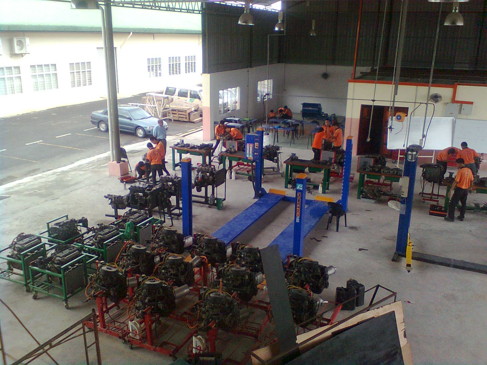 Laman Info Bengkel Automotif