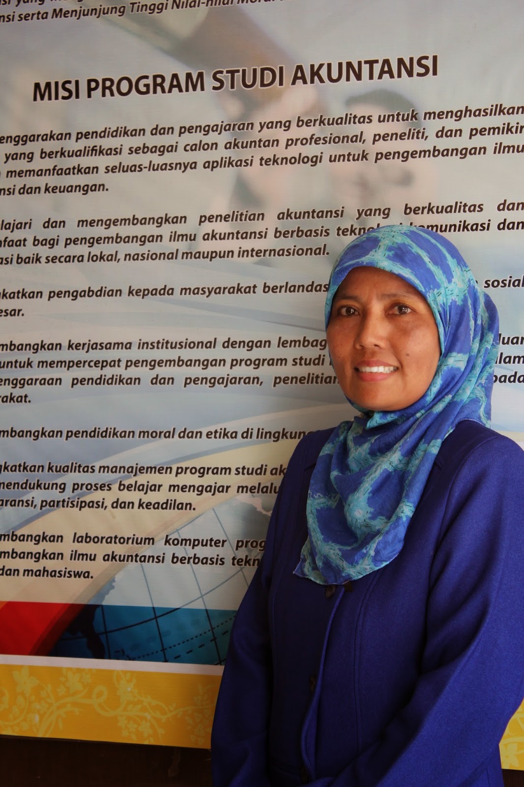 cvdosen: Raida Fuadi, SE.Ak.MM