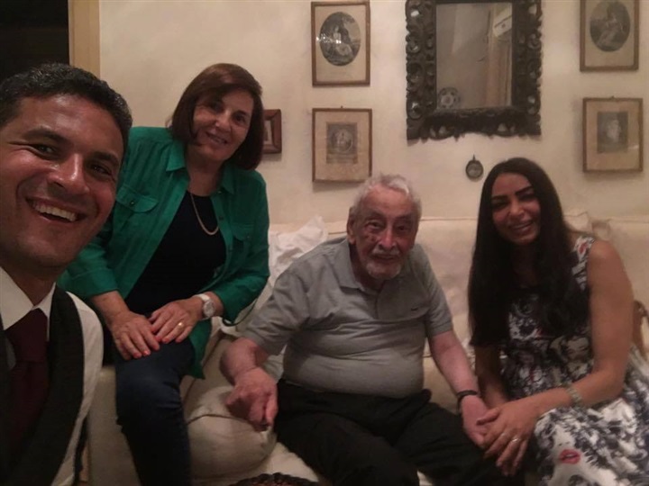 يذكر أن الفنان الكبير جميل راتب تعرض لوعكة صحية يوليو الماضي، تم نقله ...