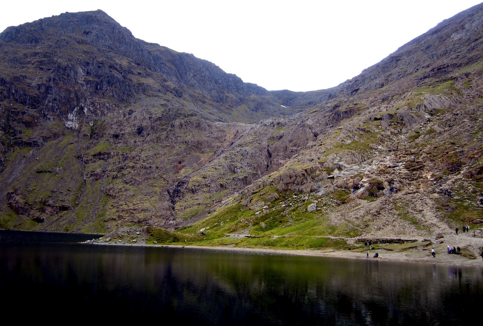 Las rutas de Nu: Snowdonia: Snowdon (PYG Track and Miners Track)