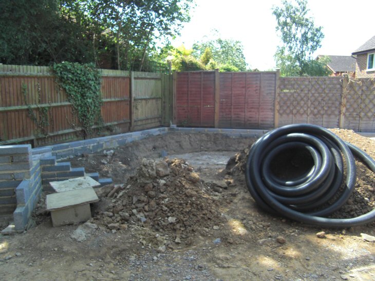 A Life Designing: Garden Design Ideas - Small Shallow Garden - Update 2