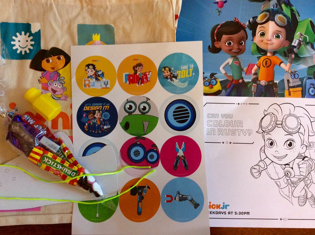 Chez Maximka: Join Rusty Rivets Twitter Party on 16 March