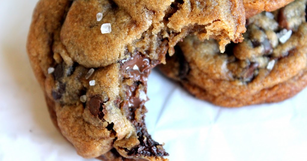 MY DEVISING: the best chocolate chip cookie ever (plus a giveaway winner)