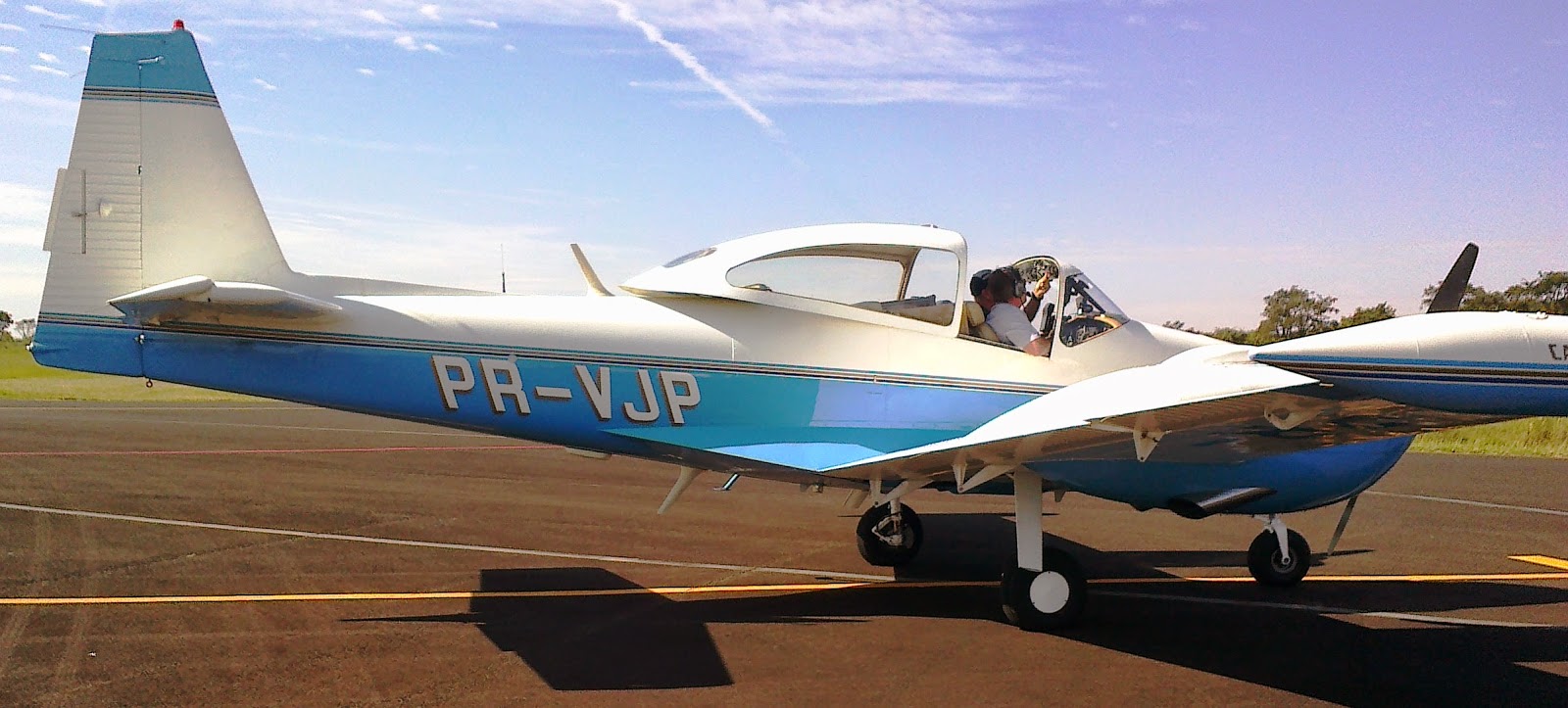 AVENTUREIRO DO AR: NAVION TWIN da JP. Martins Aviação em Araraquara-SP