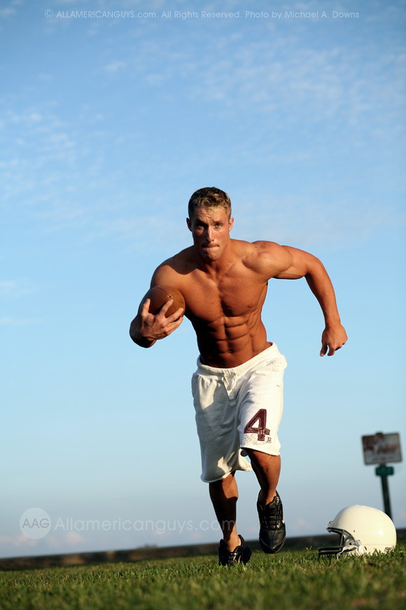 XXX MALE MODELS XXX: MYLES