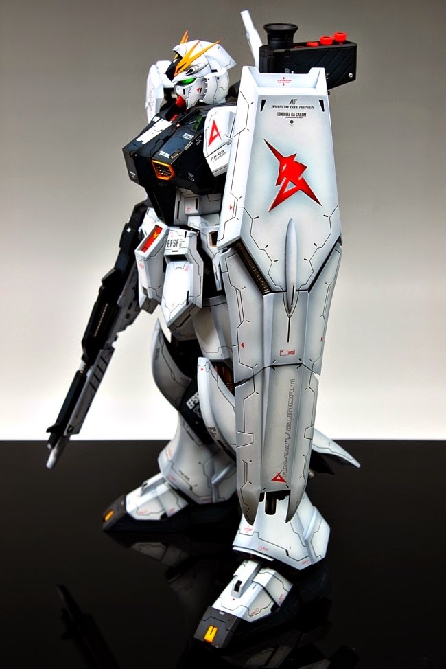 1/60 Full Resin Kit nu Gundam Painted Build