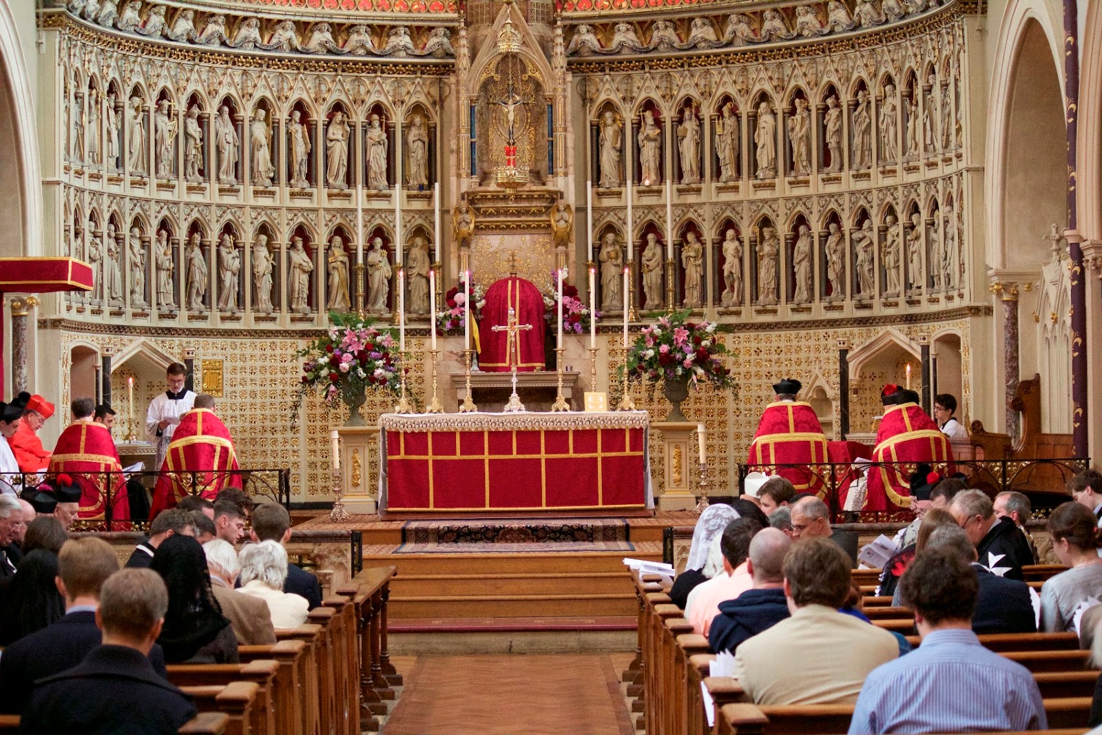 New Liturgical Movement: The History, Development and Symbolism of the ...