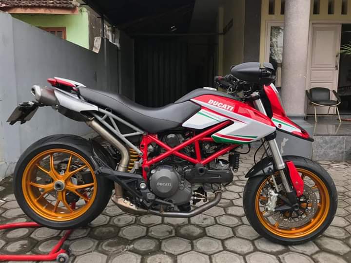 Jual moge Ducati Hypermotard 796 | Otomotif Langka - Otomotif Langka