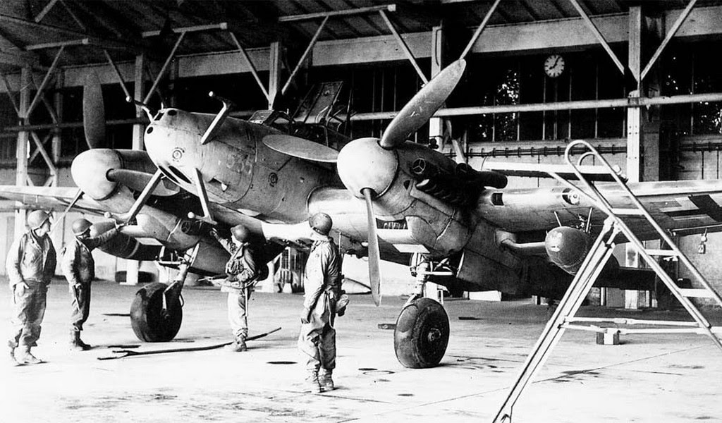 AVIÕES MILITARES: Messerschmitt Bf 110 Zerstörer