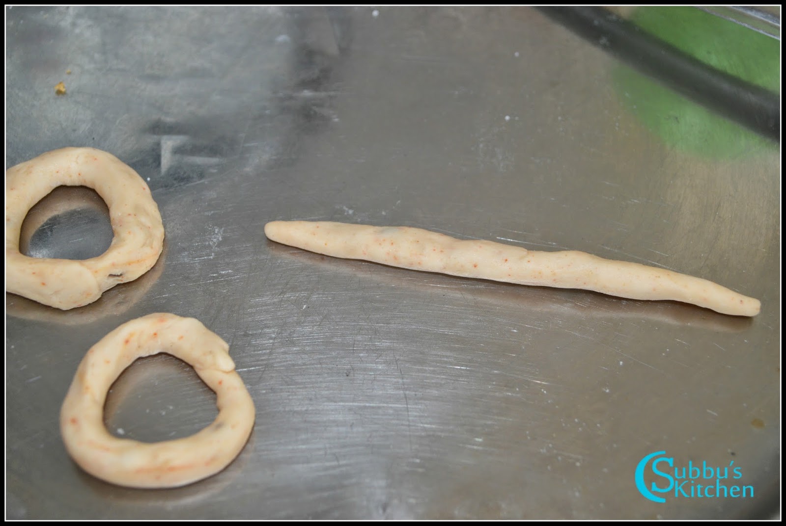 Ring Murukku Recipe | Rice Flour Rings Recipe | Spicy Ring Murukku ...