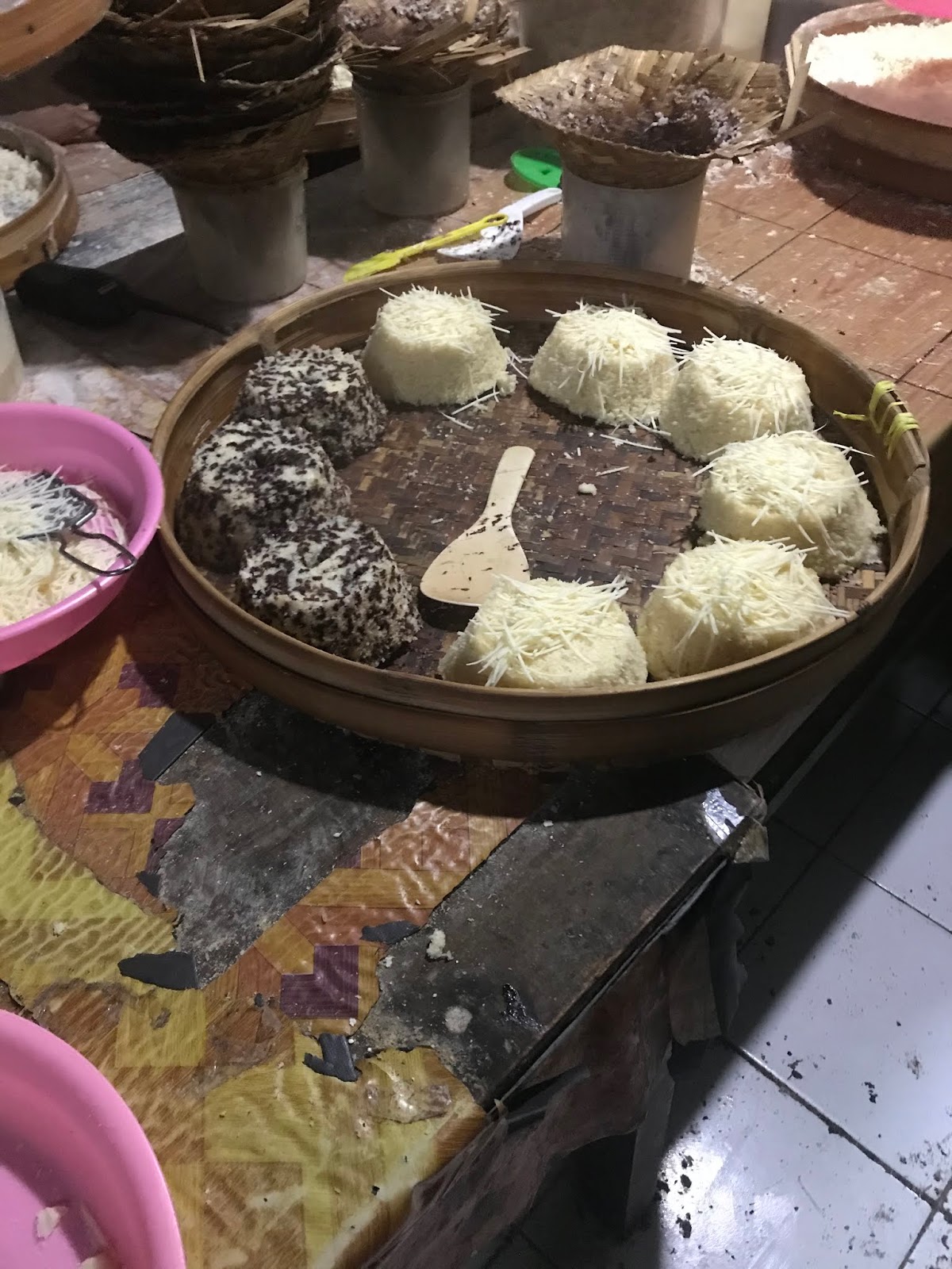 Meciko66: JAJANAN JADUL THIWUL AYU MBOK SUM MULAI NGEHITS.. EDISI 5