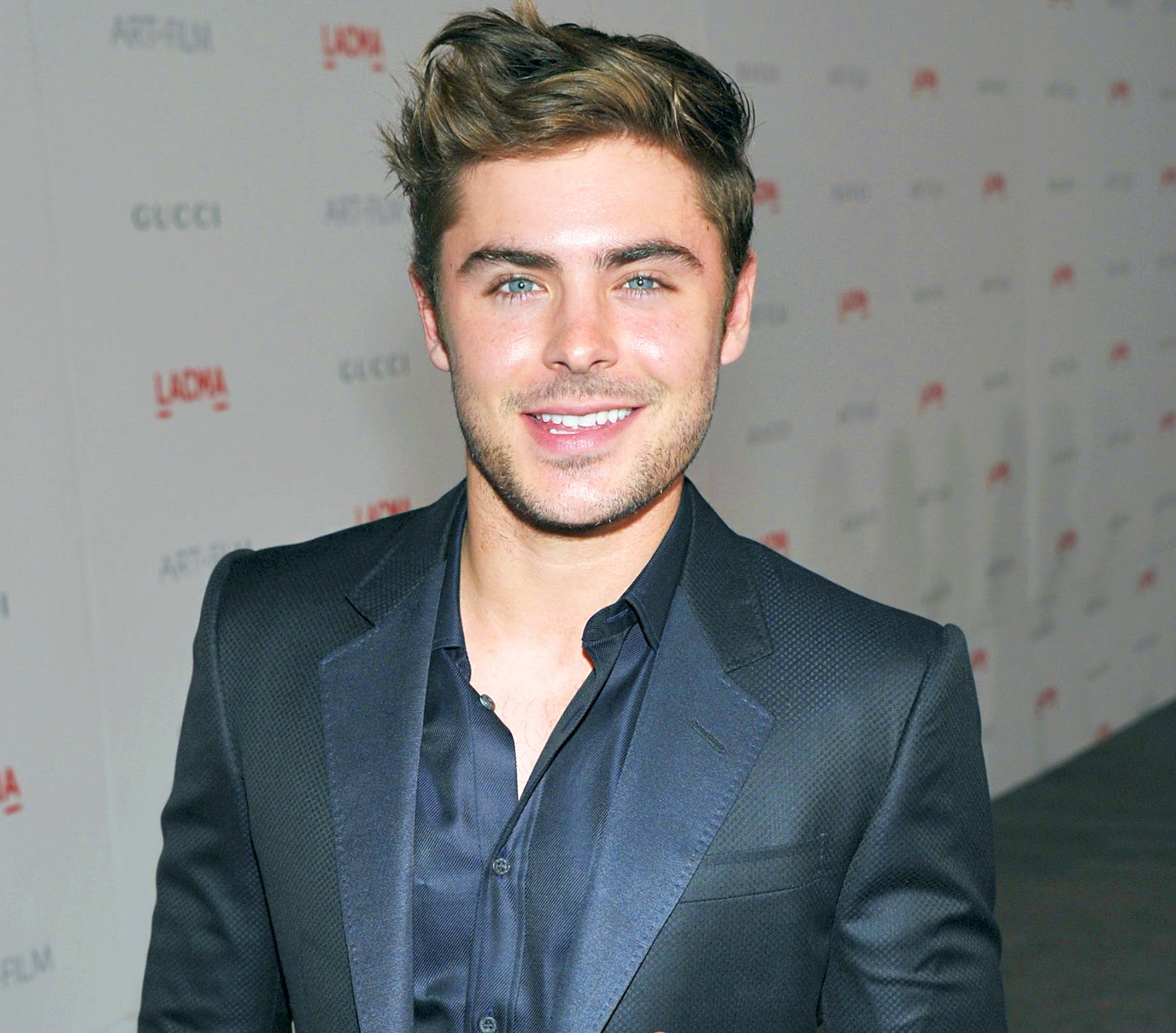 ZAC EFRON | WikiCelebria
