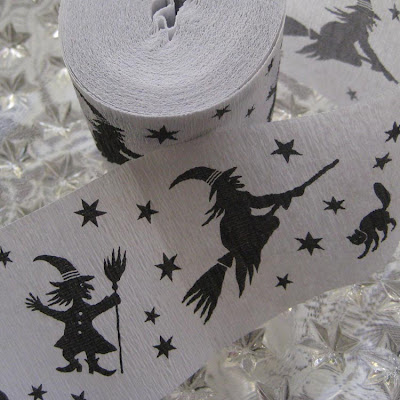 32˙ North Supplies: Halloween Crepe Paper Streamers From Germany