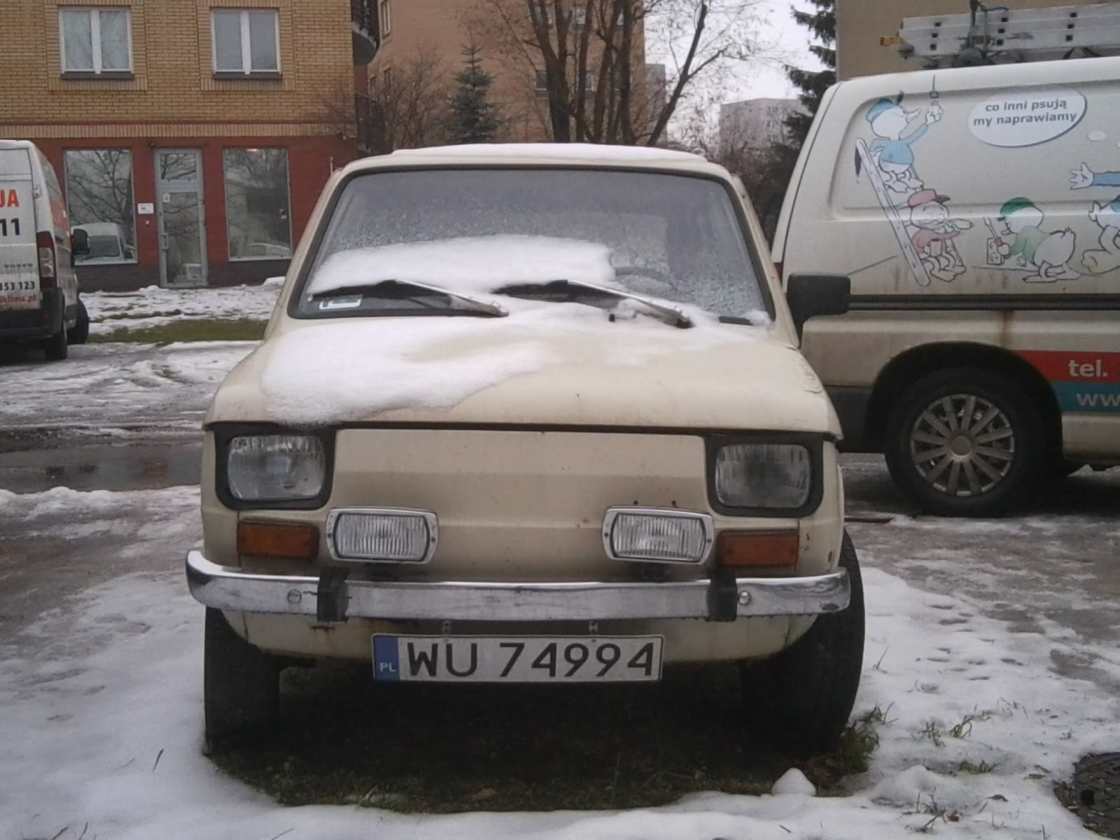 Old Parked Cars Warsaw: 1973 Fiat 126p "Maluch"