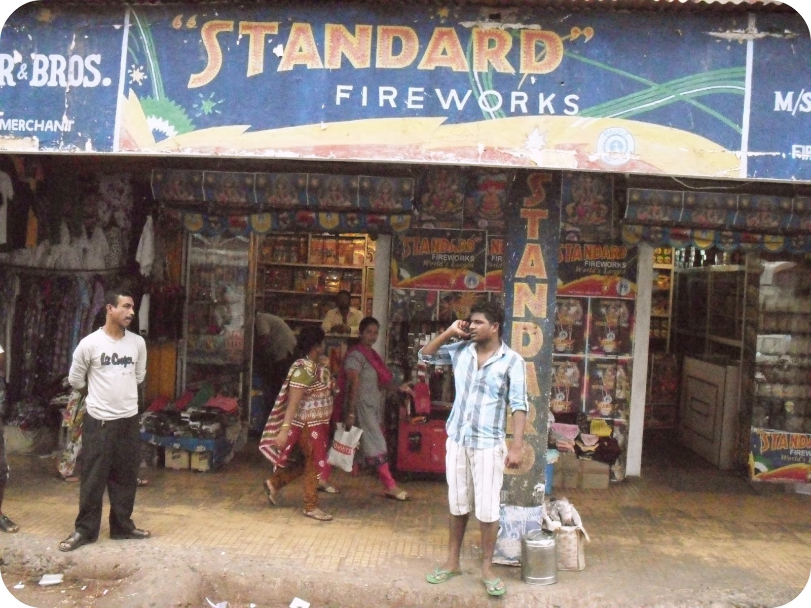 Vintage Vixen: Travels In Goa Part 3 - Down The Market