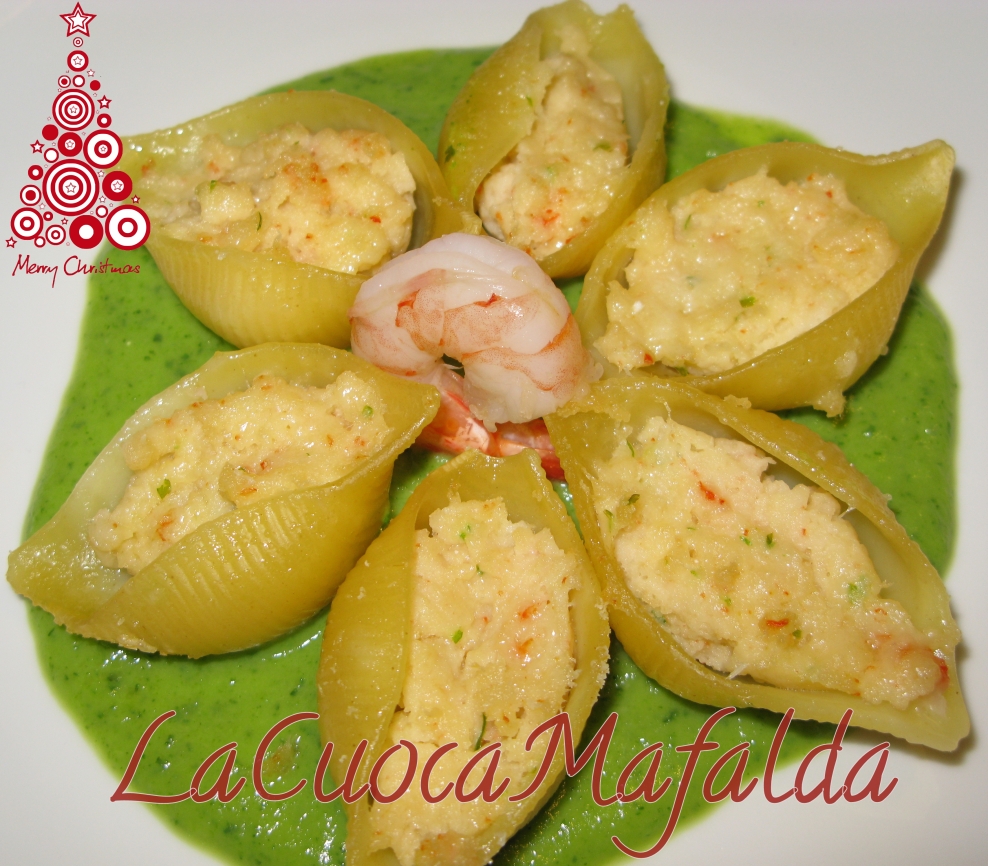 Conchiglioni ripieni di gamberi su crema di zucchine da La Cuoca ...