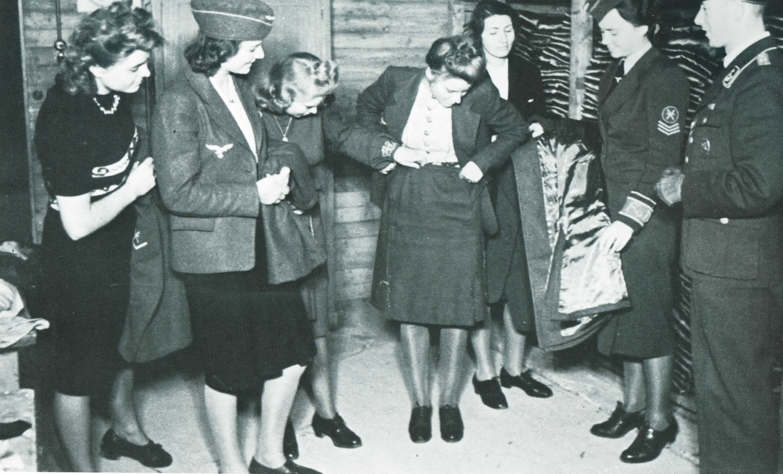 In the ruins of Berlin: Blitzmädel