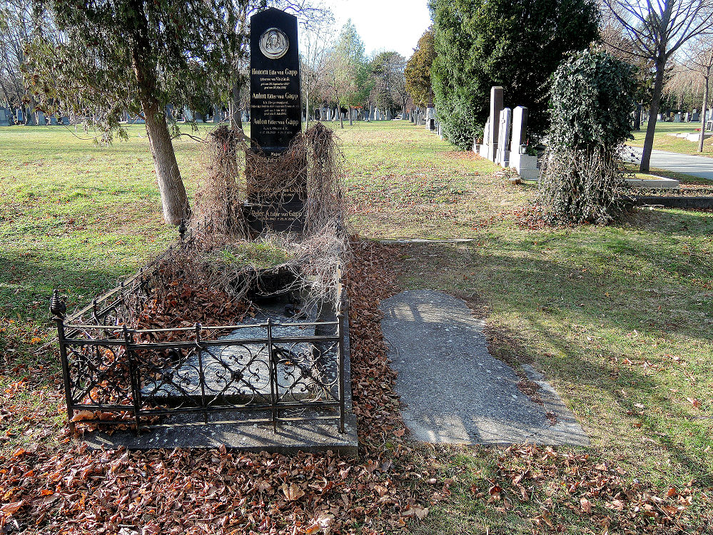 Michael Lorenz: The Exhumation of Josephine Countess von Deym