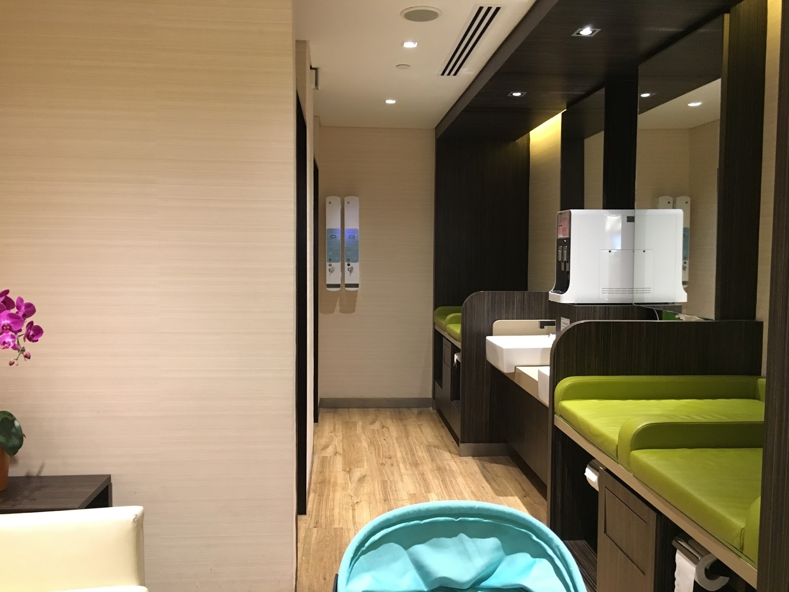 Life; In My View: Raffles City Shopping Mall Nursing Room