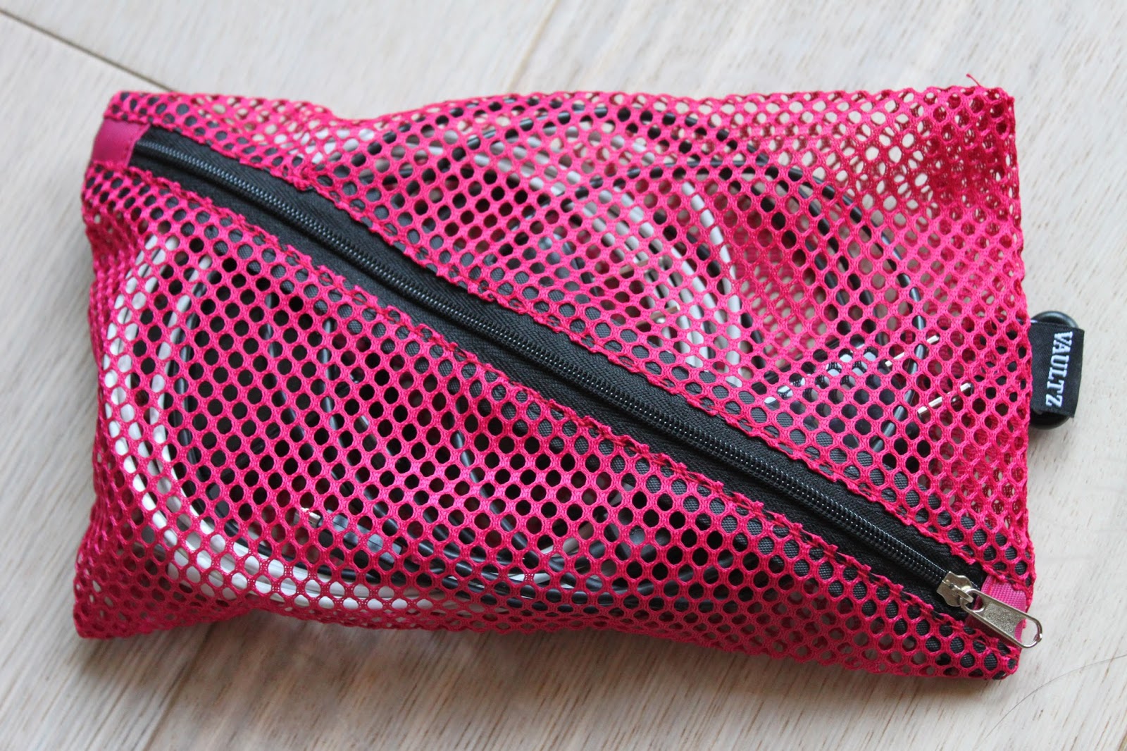 Vaultz Mesh Storage Bags ~ ALL THINGS FUNCTIONAL & PRACTICAL