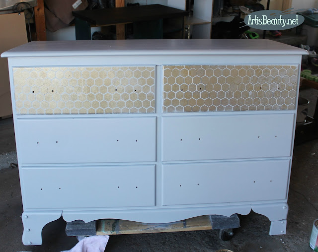 ART IS BEAUTY: Gray and Gold Distressed HoneyComb Stencilled Dresser ...
