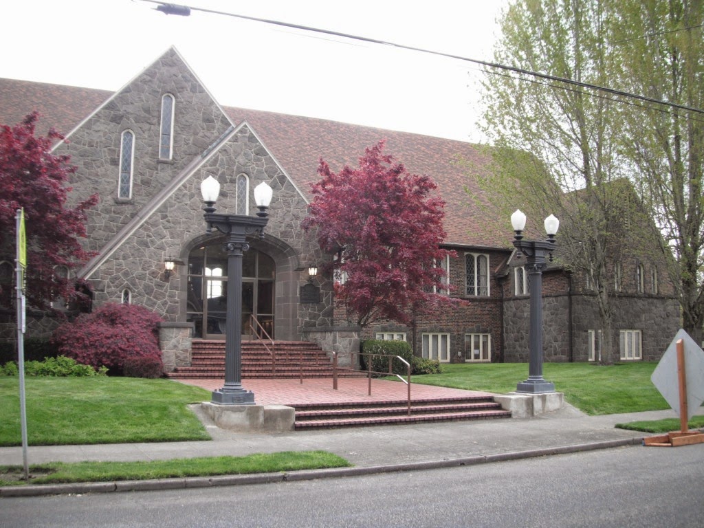 Walks and Hikes in Portland and Beyond: SOUTHEAST PORTLAND CHURCH WALK