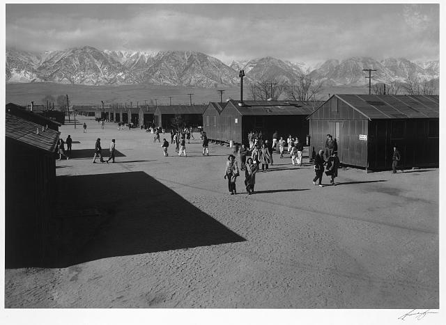 Vintage Photos of the Japanese-American Internment During World War II ...