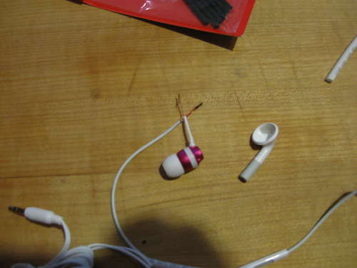 How To Fix Earbuds: Repair Earphones: Easy Fix