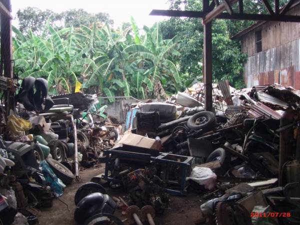 Philippine Tuna Fishing: One Man's Junk Is Another Man's Treasure