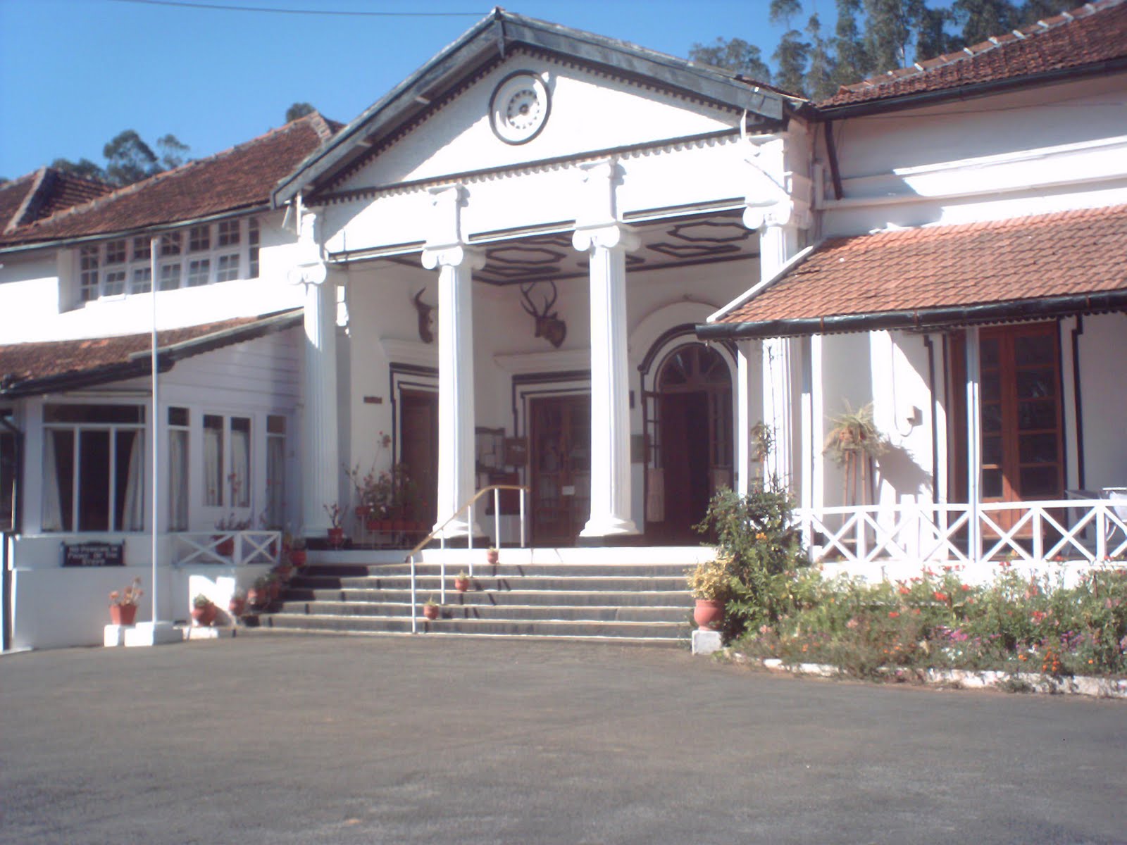 IndiaGayle: The British Raj and the Ooty Club...