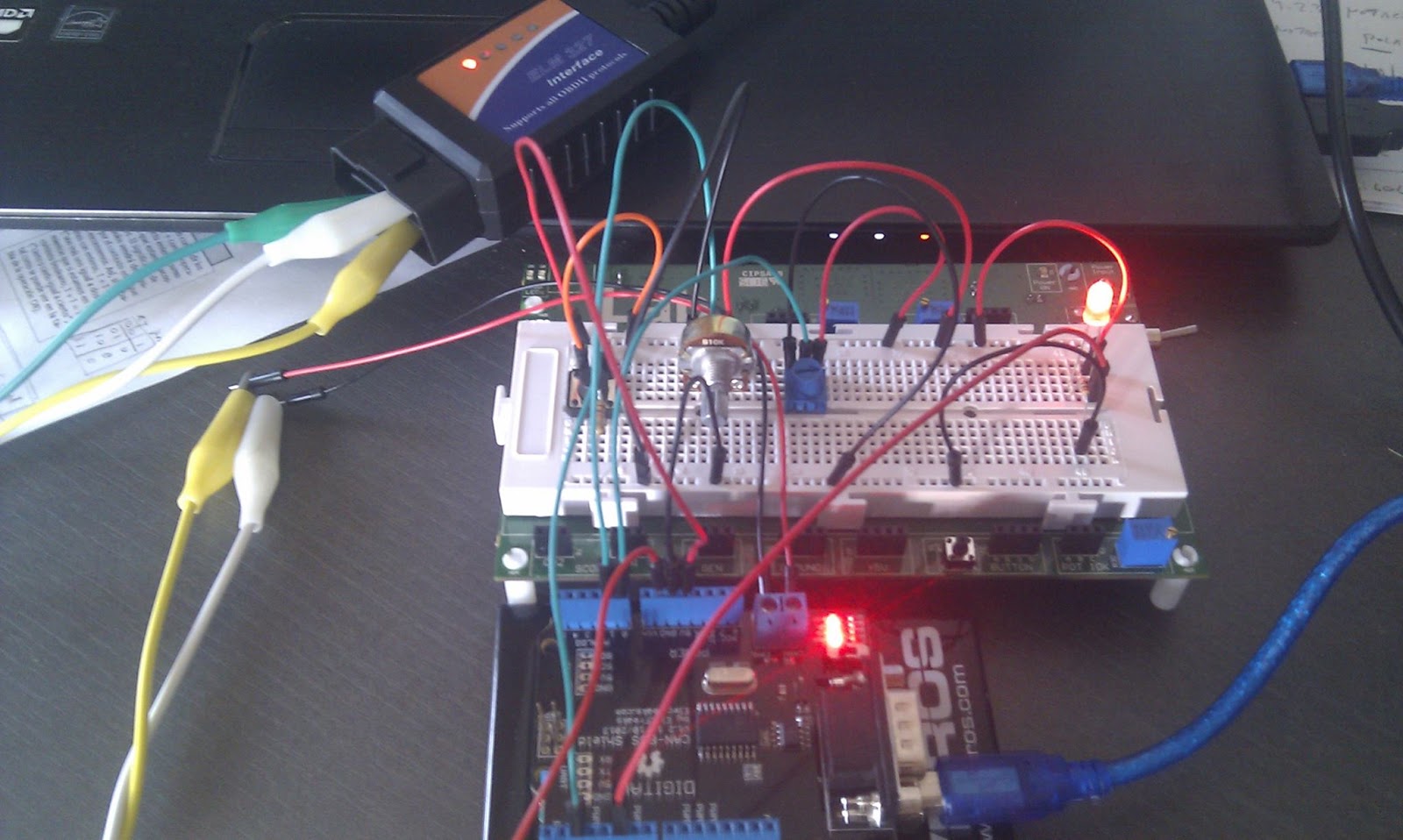ECU simulator and diagnosis through CAN and OBDII