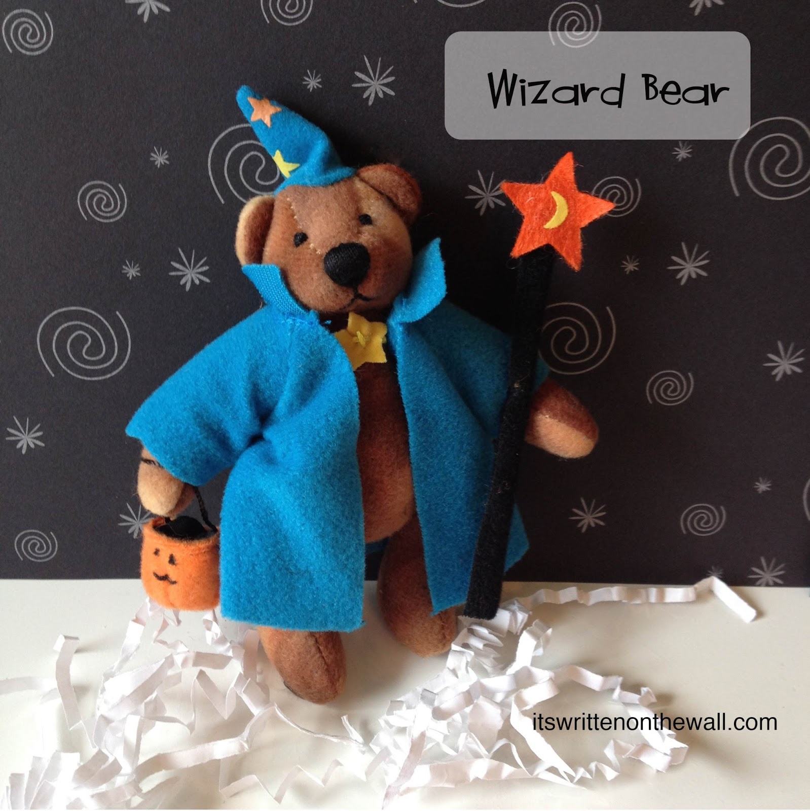 It's Written on the Wall: Cute Push Bears in Halloween Costumes ...