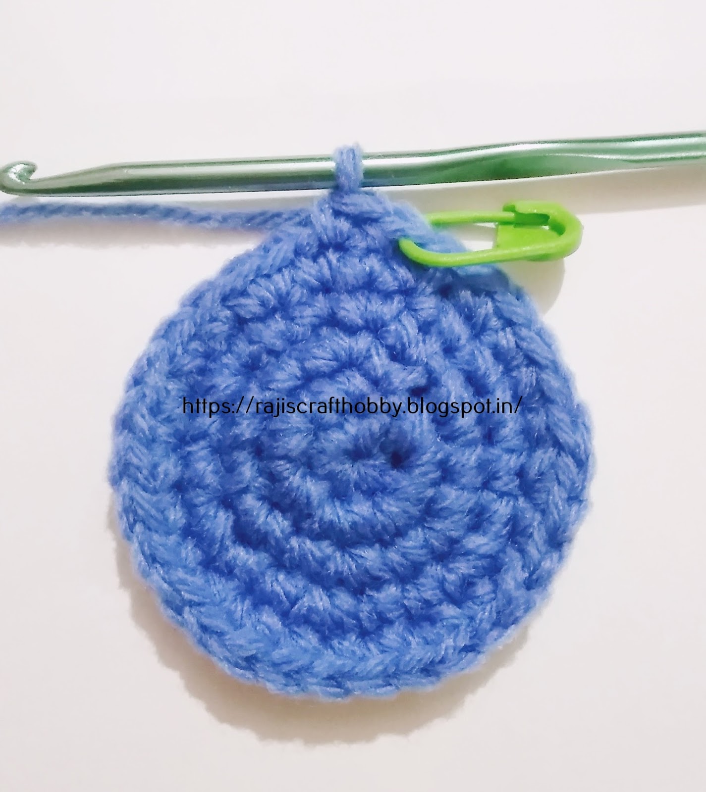 Raji's Craft Hobby: How to Make a Flat Single Crochet Circle