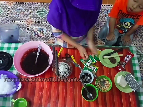 Cara Mudah Menciptakan Es Kepal Milo Ala Anak Rumahan