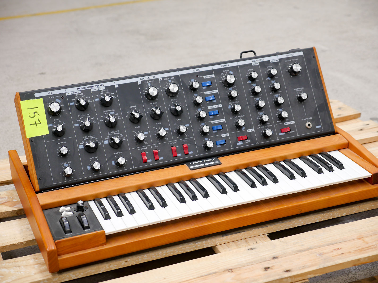 MATRIXSYNTH: Mini Moog Voyager OS Owned By Two Door Cinema Club
