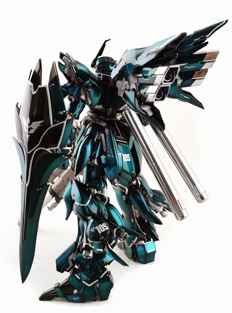 Custom Build: MG 1/100 MSN-06S Sinanju "Emerald Blue"
