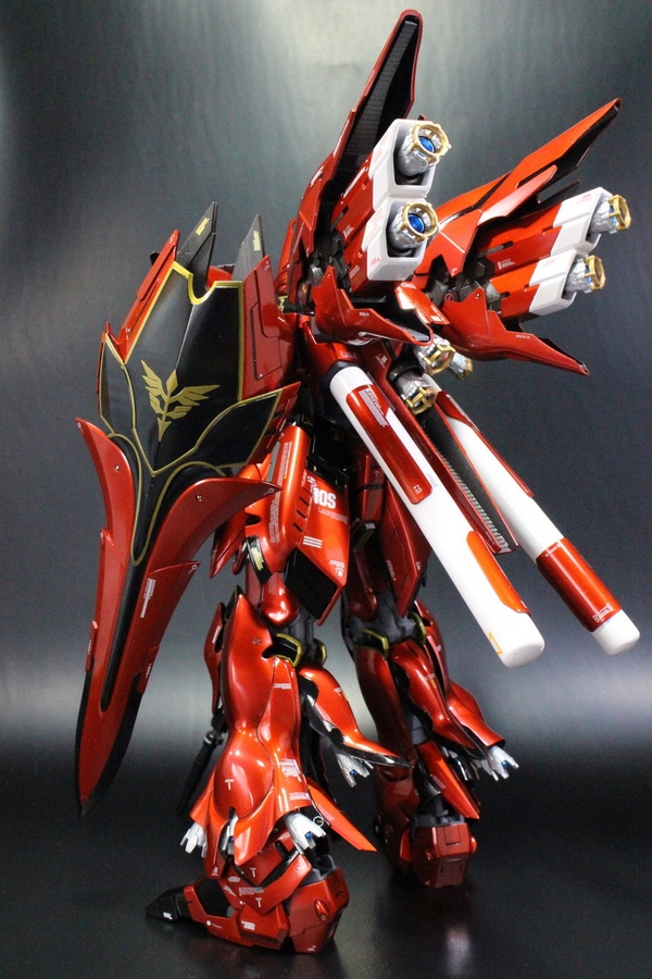Custom Build: MG 1/100 MSN-06S Sinanju [Detailed]