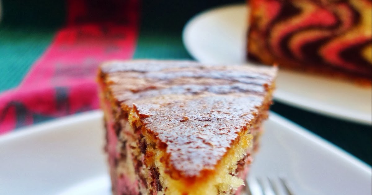 Minty's Kitchen: Tri-Colour Butter Cake