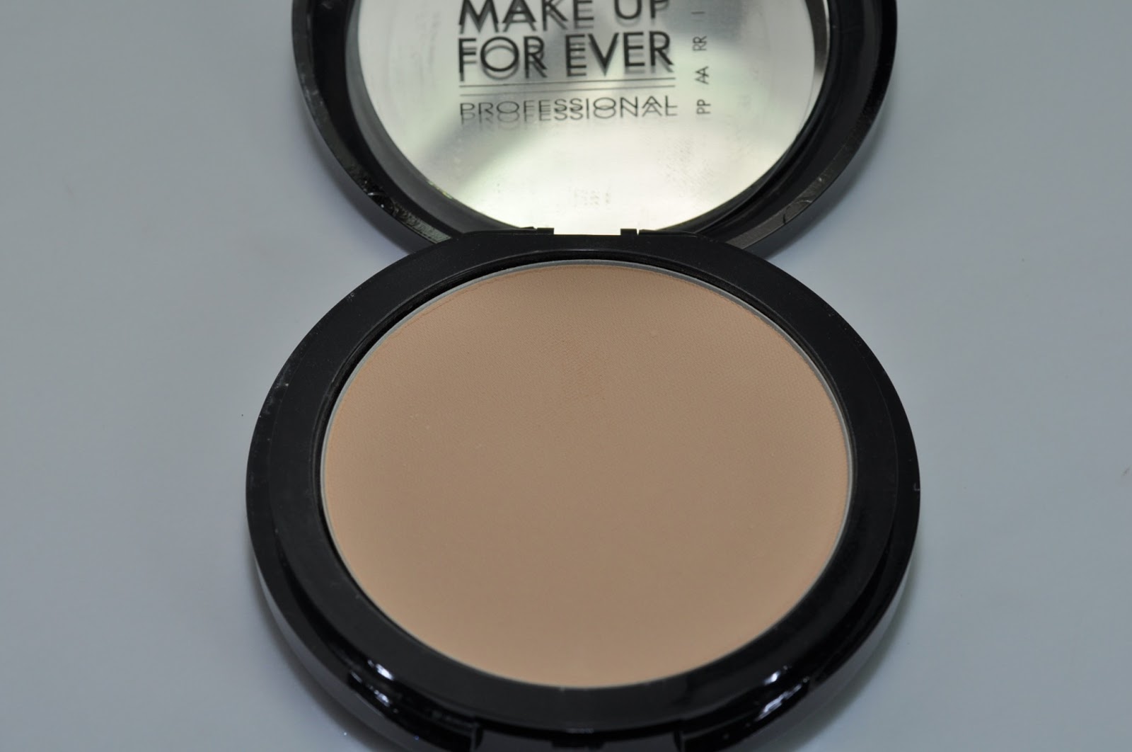 Makeup For Ever Pro Finish Foundation Swatches, Look and Review - The ...