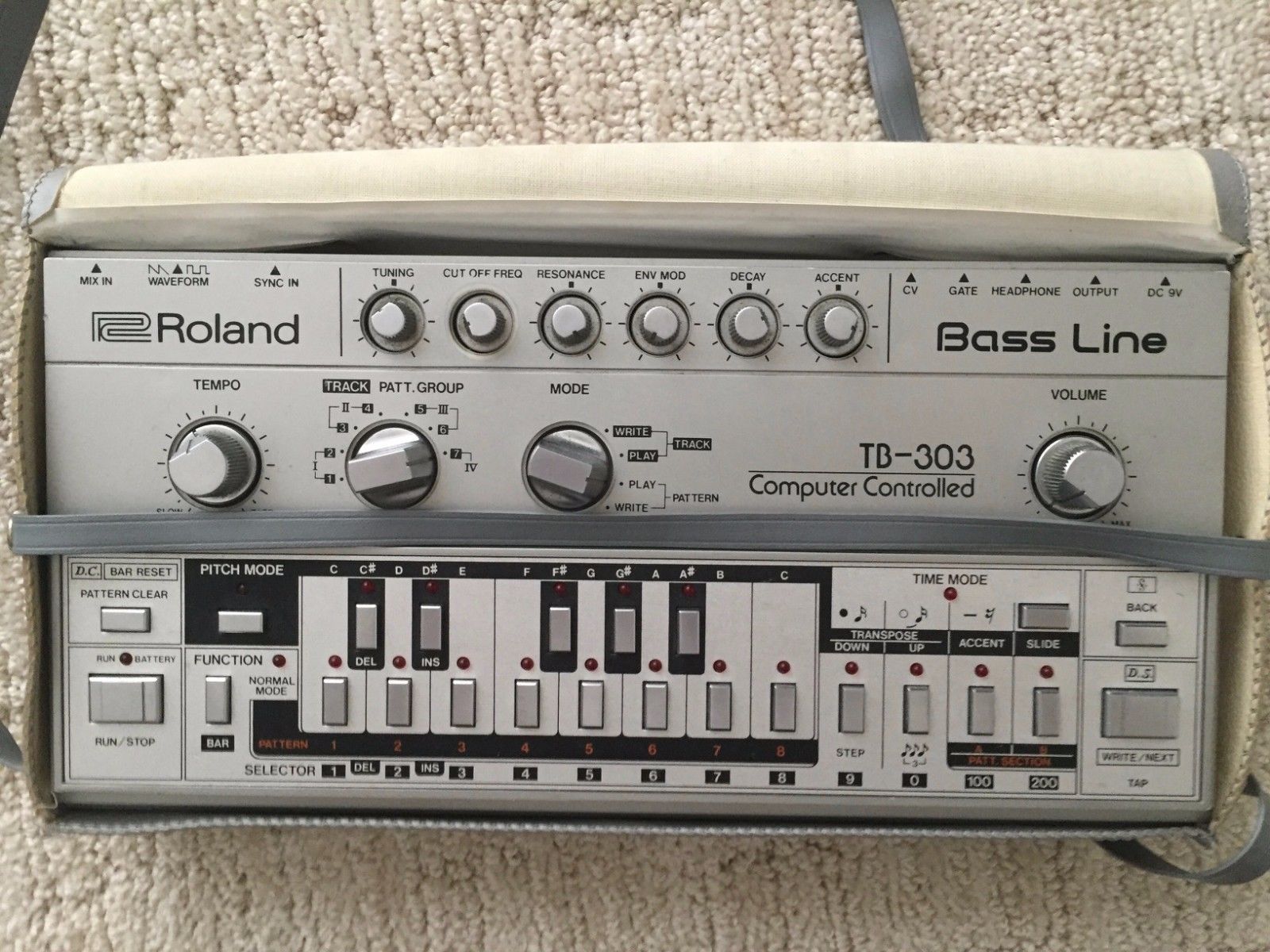 MATRIXSYNTH: Roland TB-303 with Original Box