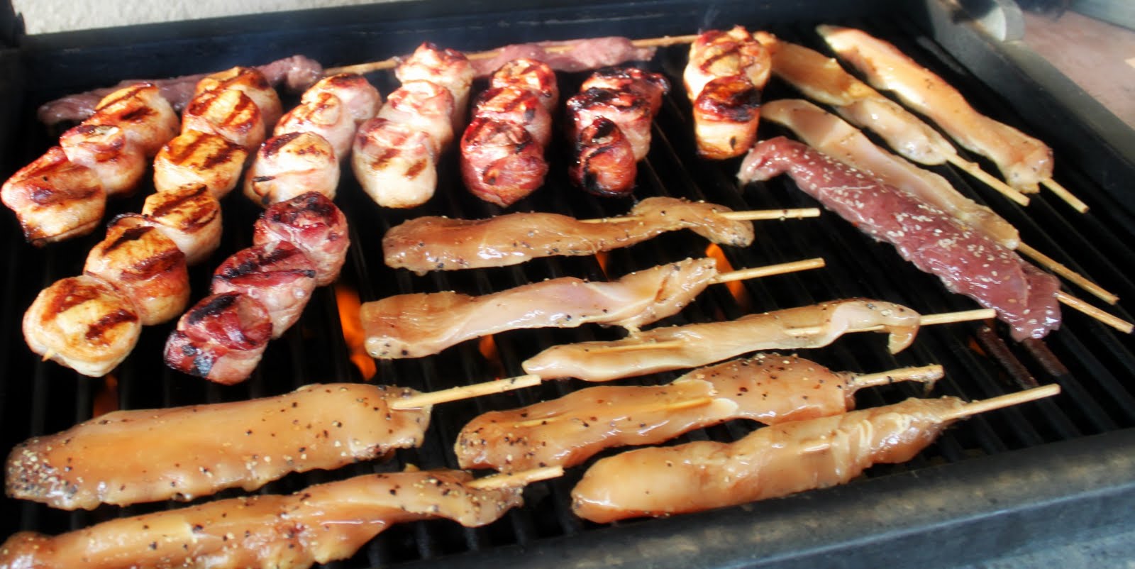 Moore Minutes: Dinner on a stick & SOLO Chalk cup GIVEAWAY!