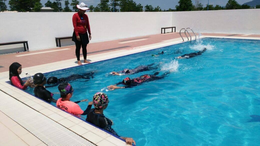 BAJU RENANG MUSLIMAH TANJUNG MALIM: KURSUS JURULATIH RENANG