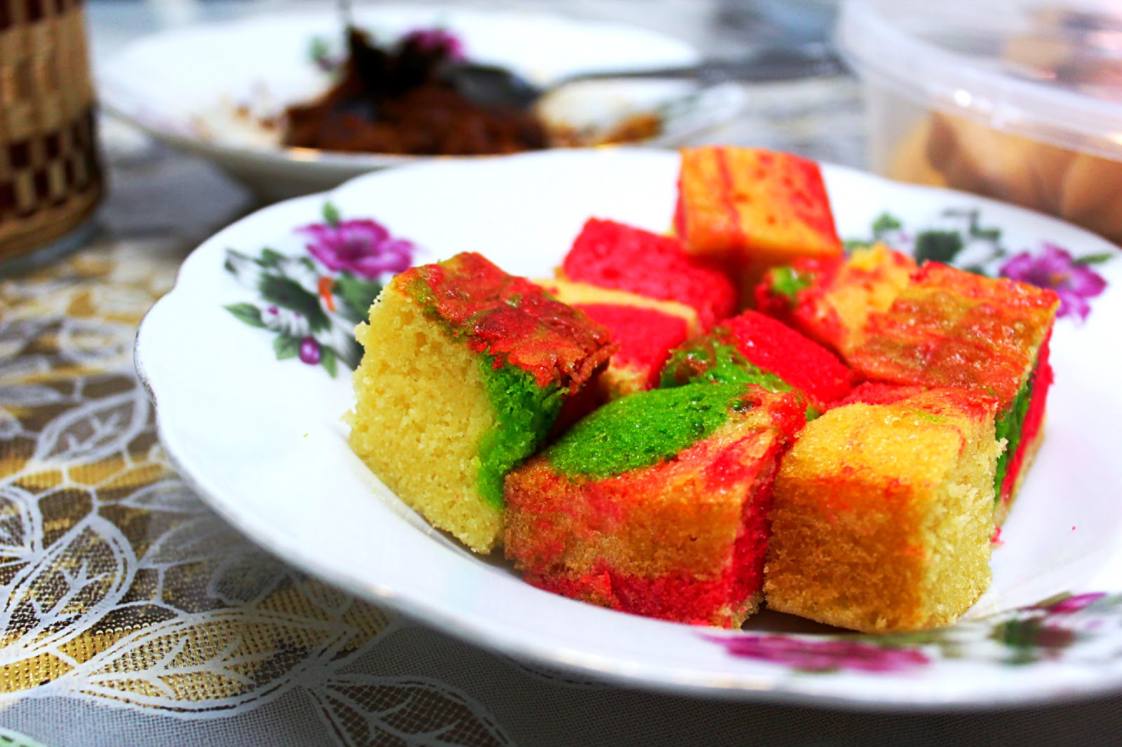 CUPCAKES DREAMS: Rainbow Marble Cake @Marble Rainbow Cake